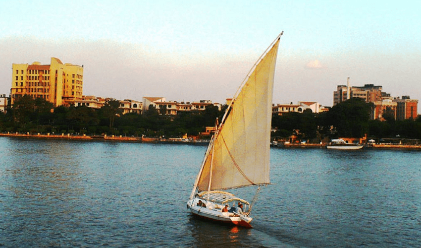 Giro Di Feluca sul Nilo al Cairo | Escursioni in Barca a Vela